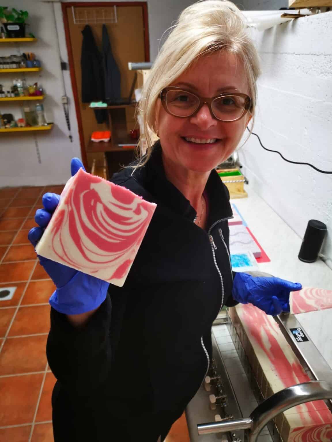 Kako napraviti sapun kod kuće u 10 koraka - Samo 7 sastojaka